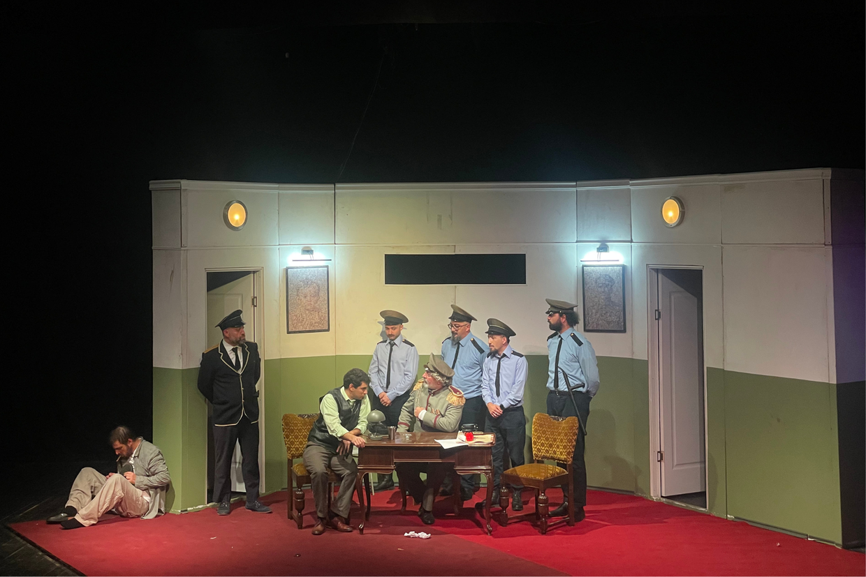 Review | Police — A Georgian take of Mrożek’s satire of totalitarianism